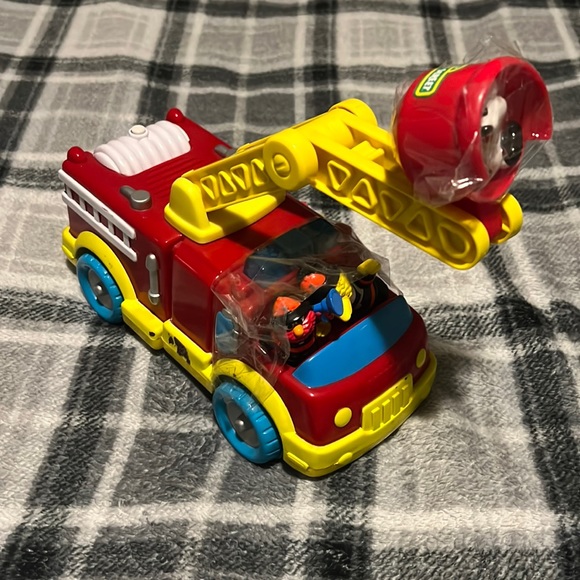 Mattel | Toys | Vintage Sesame Street Fire Engine Vehicle Elmo To The ...